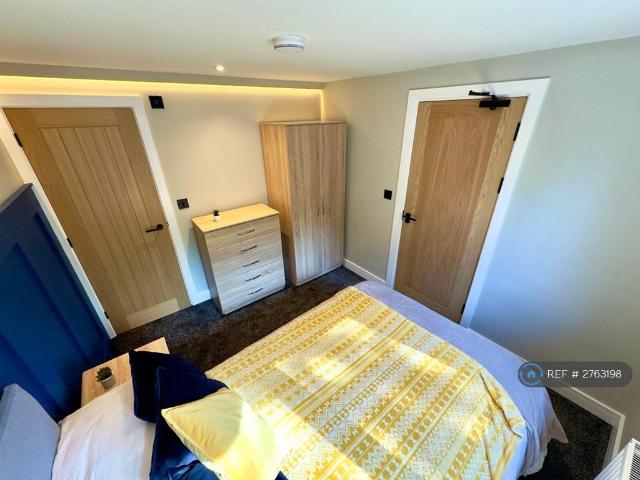 1 bedroom house share to rent