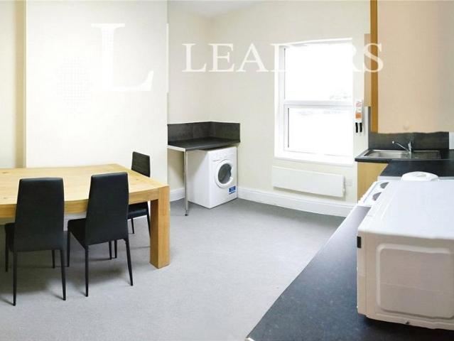 1 bedroom house share to rent
