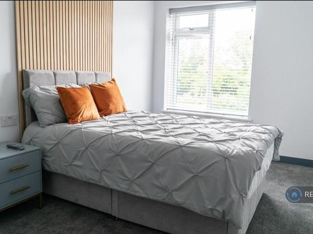1 bedroom house share to rent