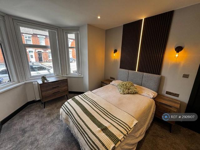 1 bedroom house share to rent