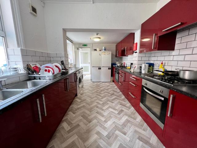 1 bedroom house share to rent