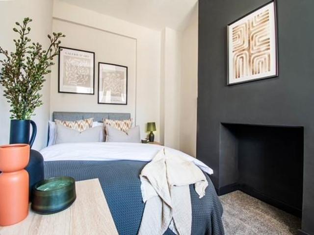 1 bedroom house share to rent