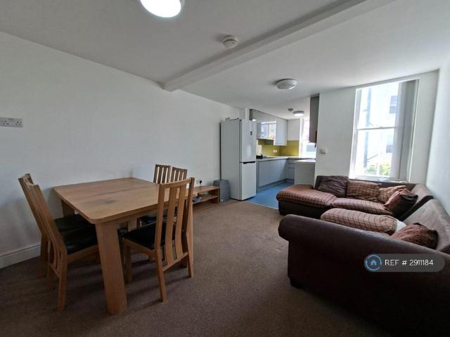1 bedroom house share to rent