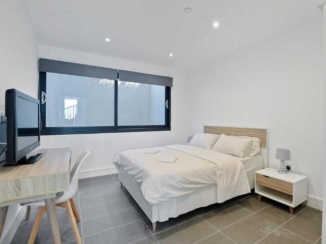 1 bedroom house share to rent