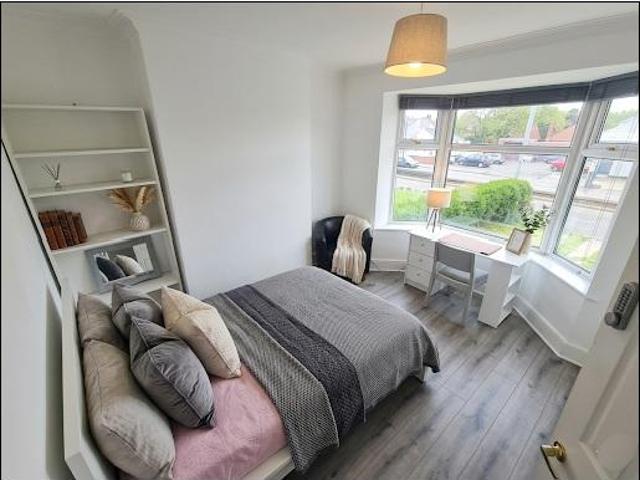 1 bedroom house share to rent