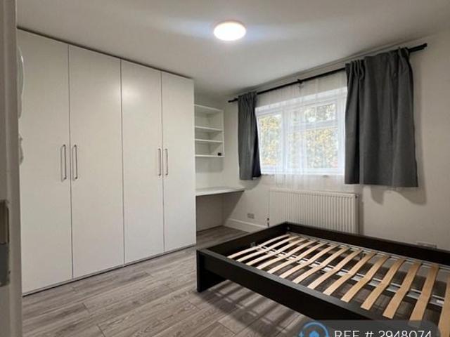 1 bedroom house share to rent