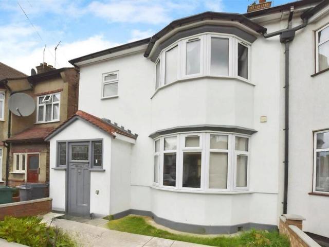 1 bedroom house share to rent