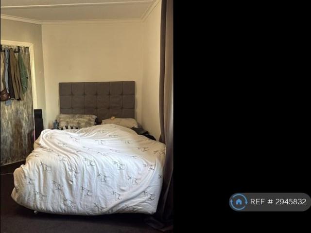 1 bedroom house share to rent