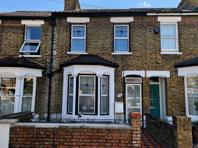 1 bedroom house share to rent