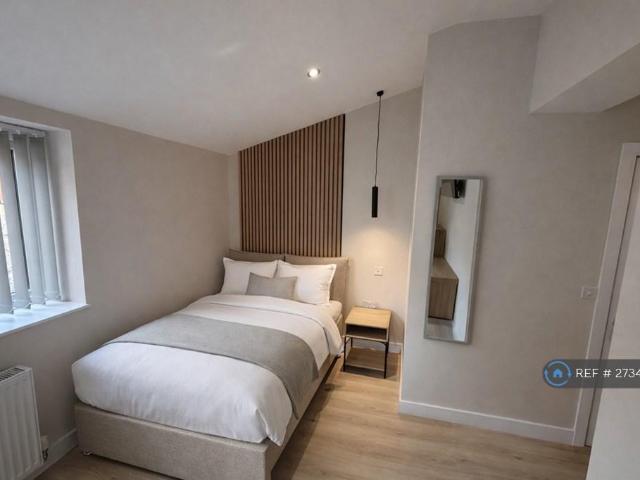 1 bedroom house share to rent
