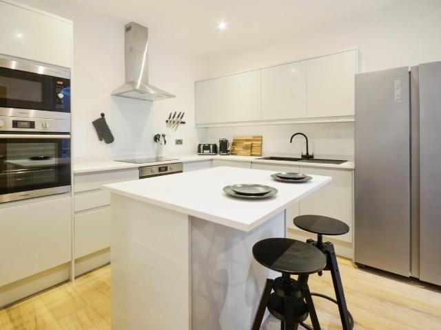 1 bedroom house share to rent