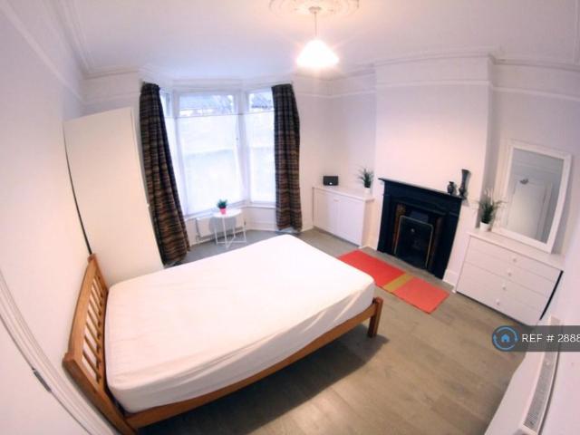 1 bedroom house share to rent
