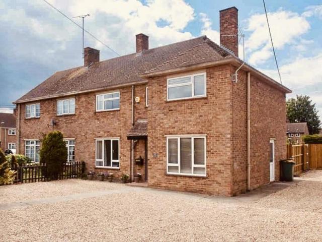 1 bedroom house share to rent