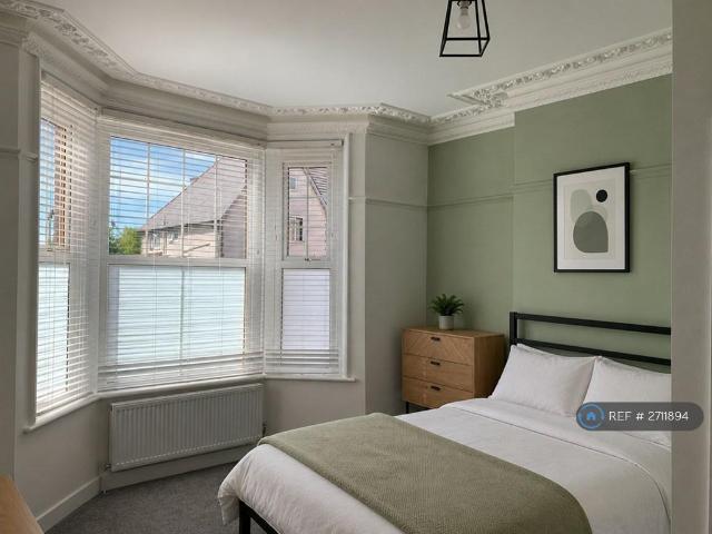 1 bedroom house share to rent