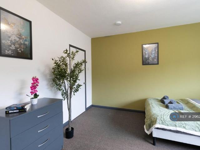 1 bedroom house share to rent