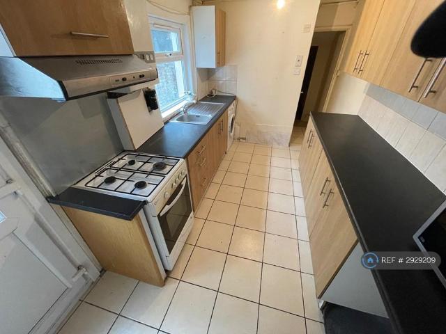 1 bedroom house share to rent