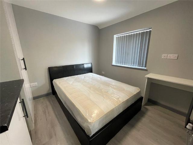1 bedroom house share to rent