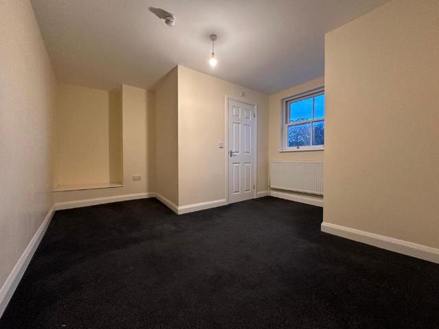 1 bedroom house share to rent