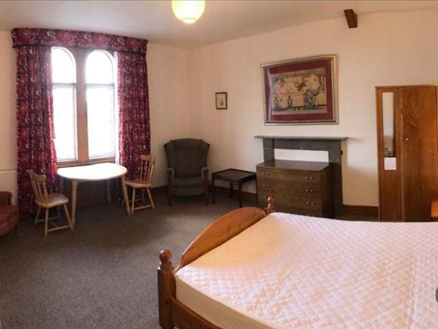 1 bedroom house share to rent