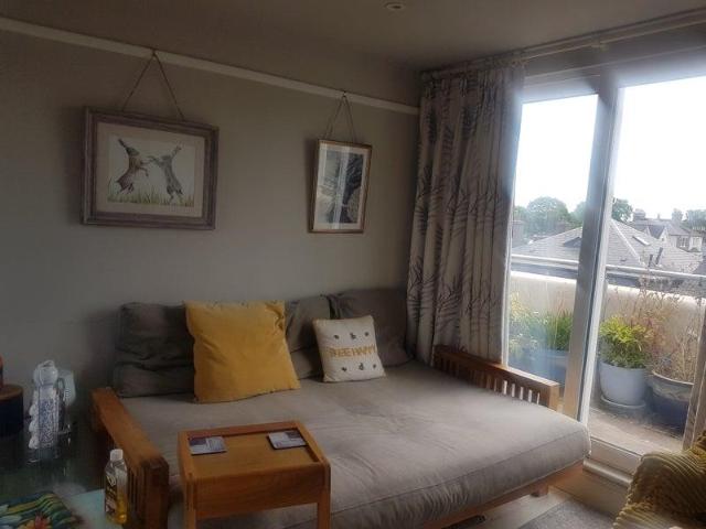 1 bedroom house share to rent