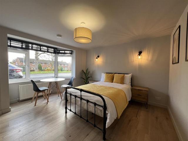 1 bedroom house share to rent