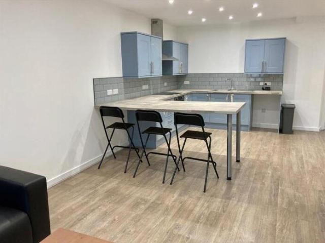 1 bedroom house share to rent