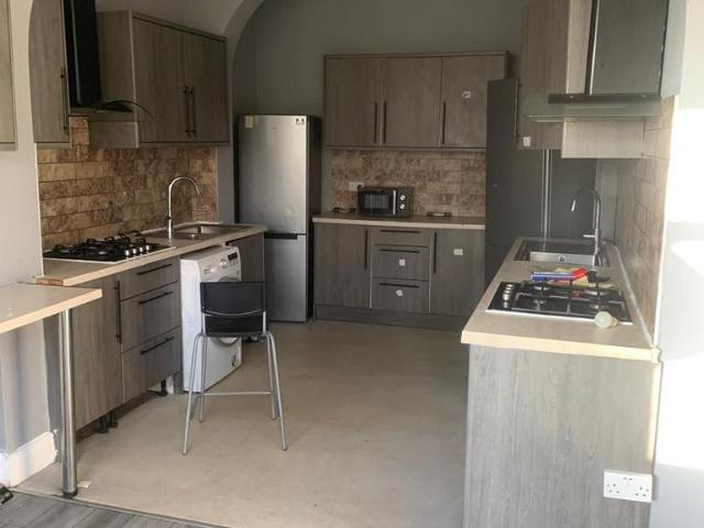 1 bedroom house share to rent