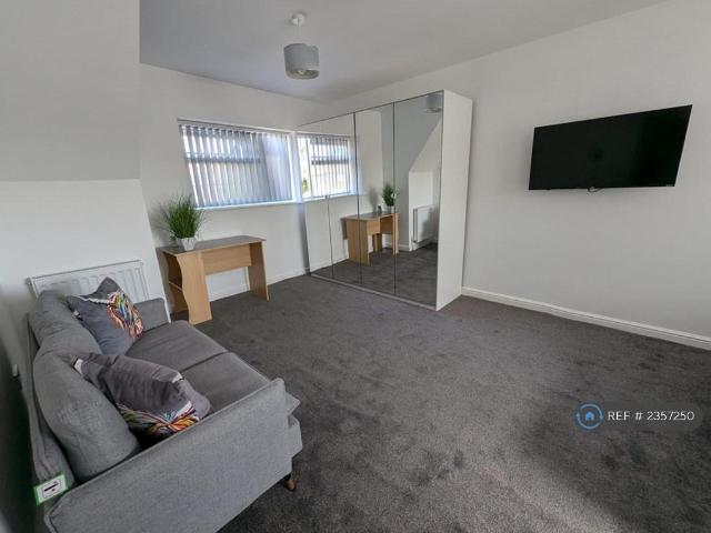 1 bedroom house share to rent