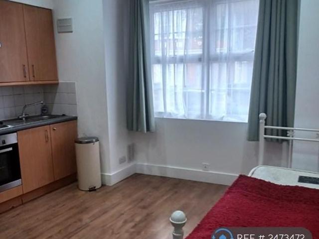 1 bedroom house share to rent