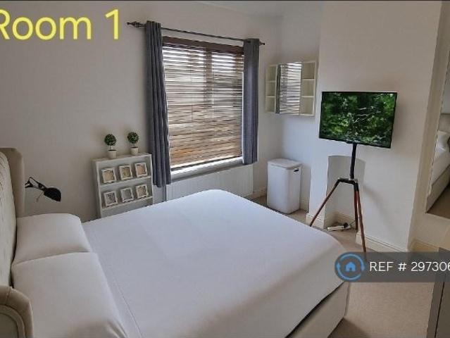 1 bedroom house share to rent