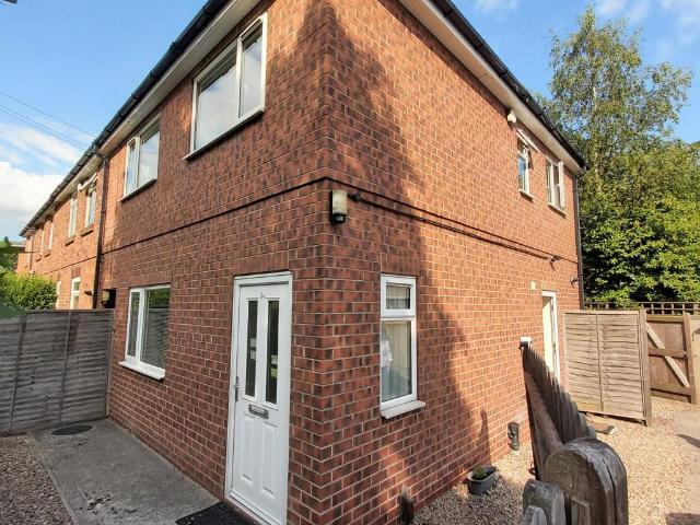 1 bedroom house share to rent