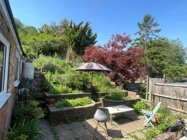 1 bedroom house share to rent