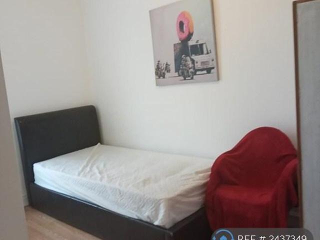 1 bedroom house share to rent