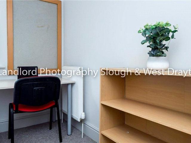 1 bedroom house share to rent