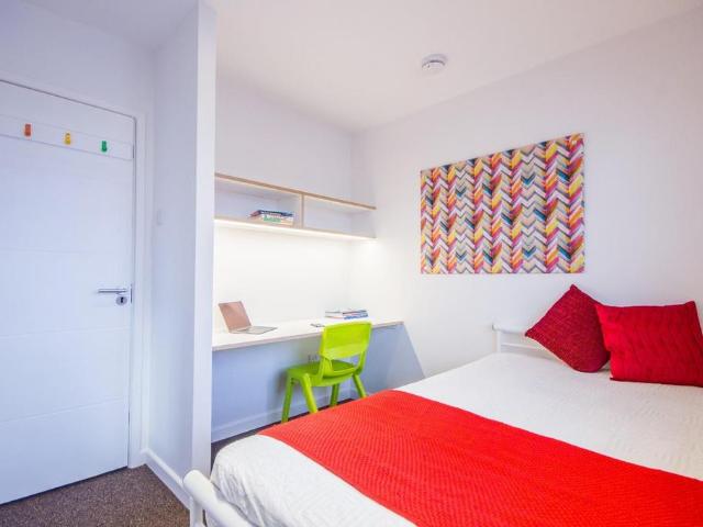 1 bedroom house share to rent