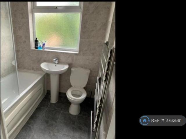 1 bedroom house share to rent
