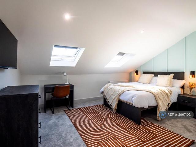 1 bedroom house share to rent