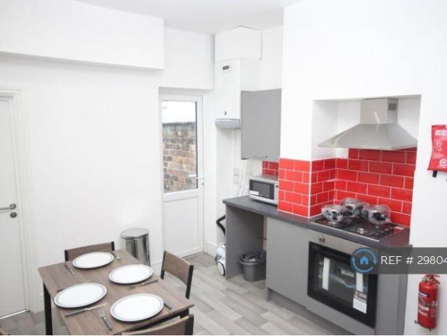 1 bedroom house share to rent
