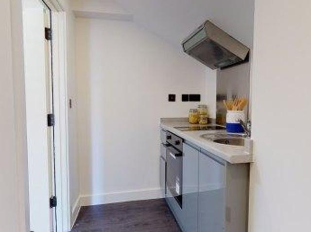 1 bedroom house share to rent