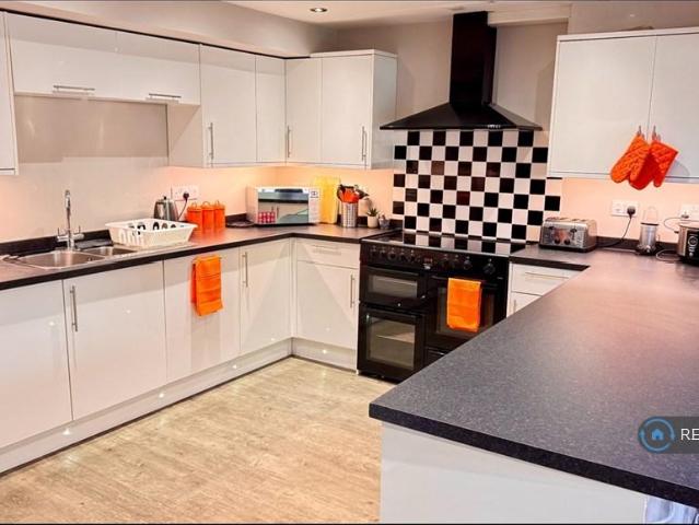 1 bedroom house share to rent