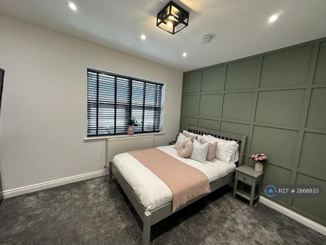 1 bedroom house share to rent
