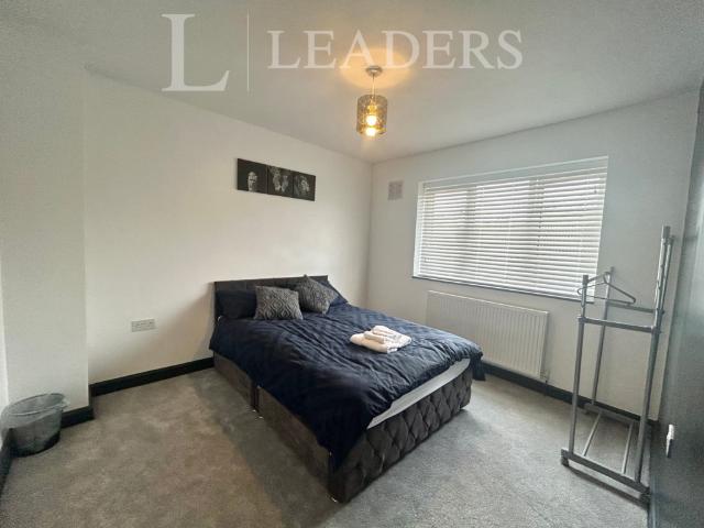 1 bedroom house share to rent