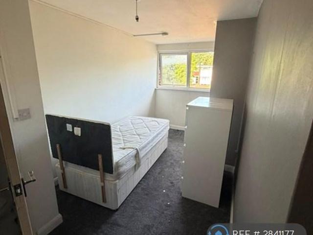 1 bedroom house share to rent
