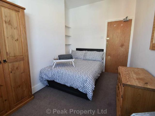 1 bedroom house share to rent