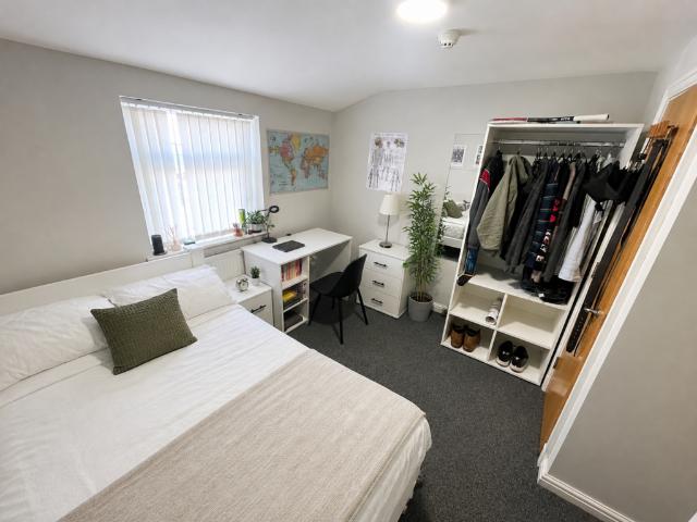 1 bedroom house share to rent