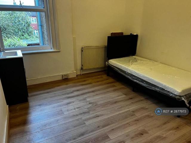 1 bedroom house share to rent