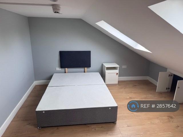 1 bedroom house share to rent