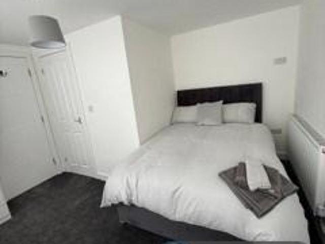 1 bedroom house share to rent
