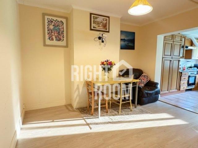 1 bedroom house share to rent
