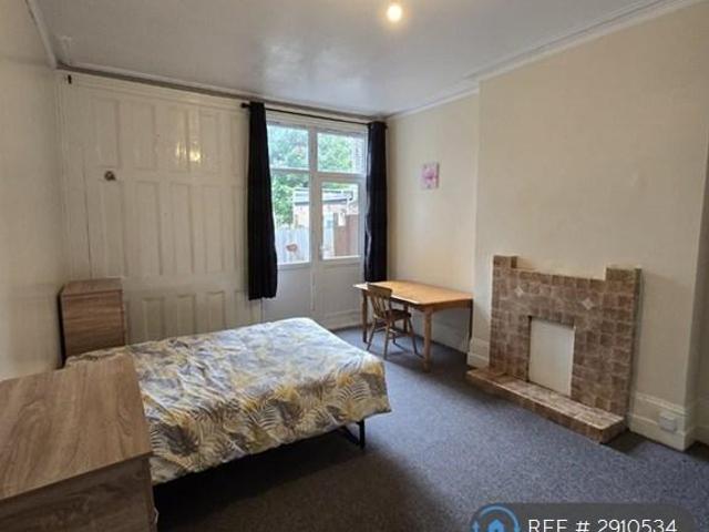 1 bedroom house share to rent